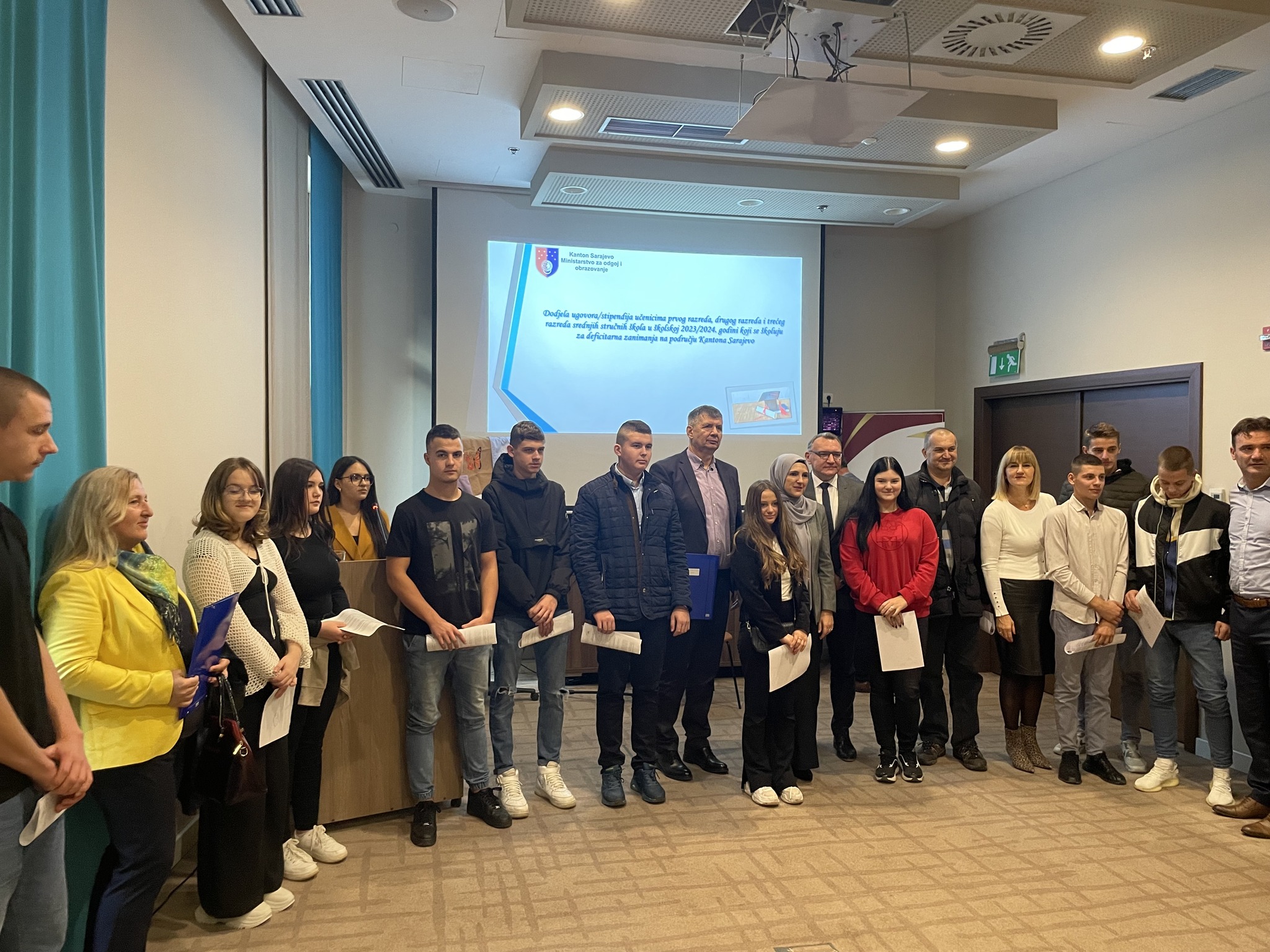 Dodijeljene stipendije mladima u Kantonu Sarajevo koji se školuju za ...