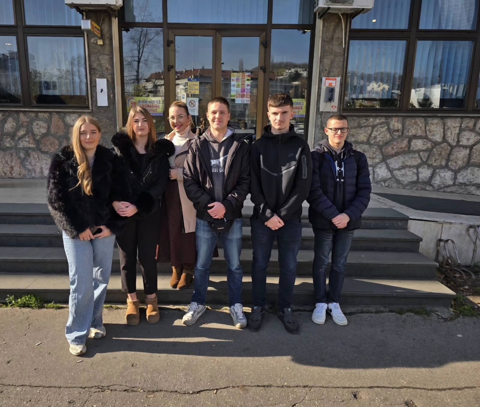 Svaka pošiljka ima svoju priču – www.ssskskola.edu.ba